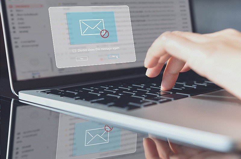 Capital One - Your Reward Credit Is On The Way Email Scam